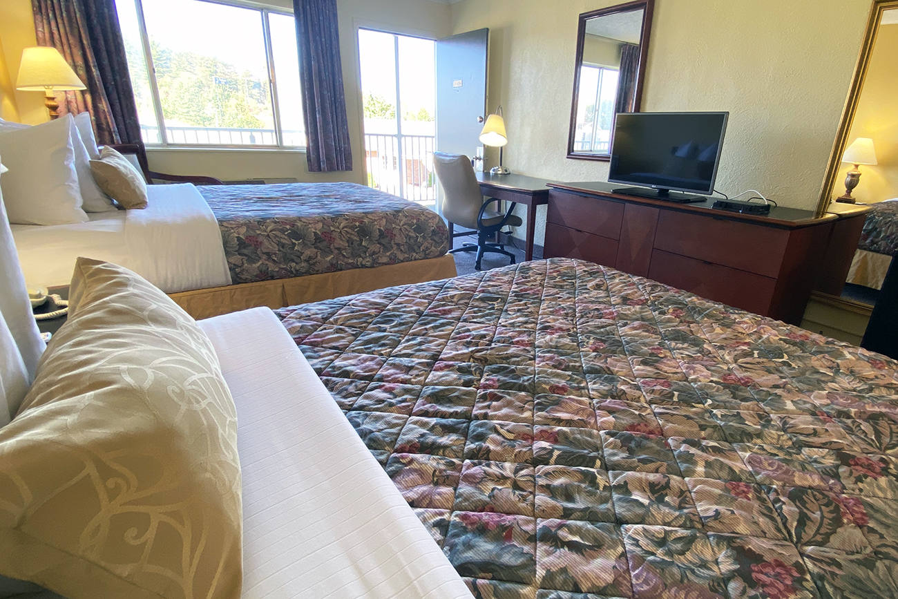 ROOMS - Lake Logan Inn